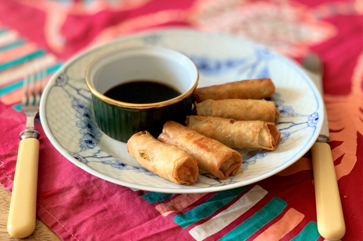 Vegan Spring Rolls recipe with shiitake mushrooms - Munchyesta