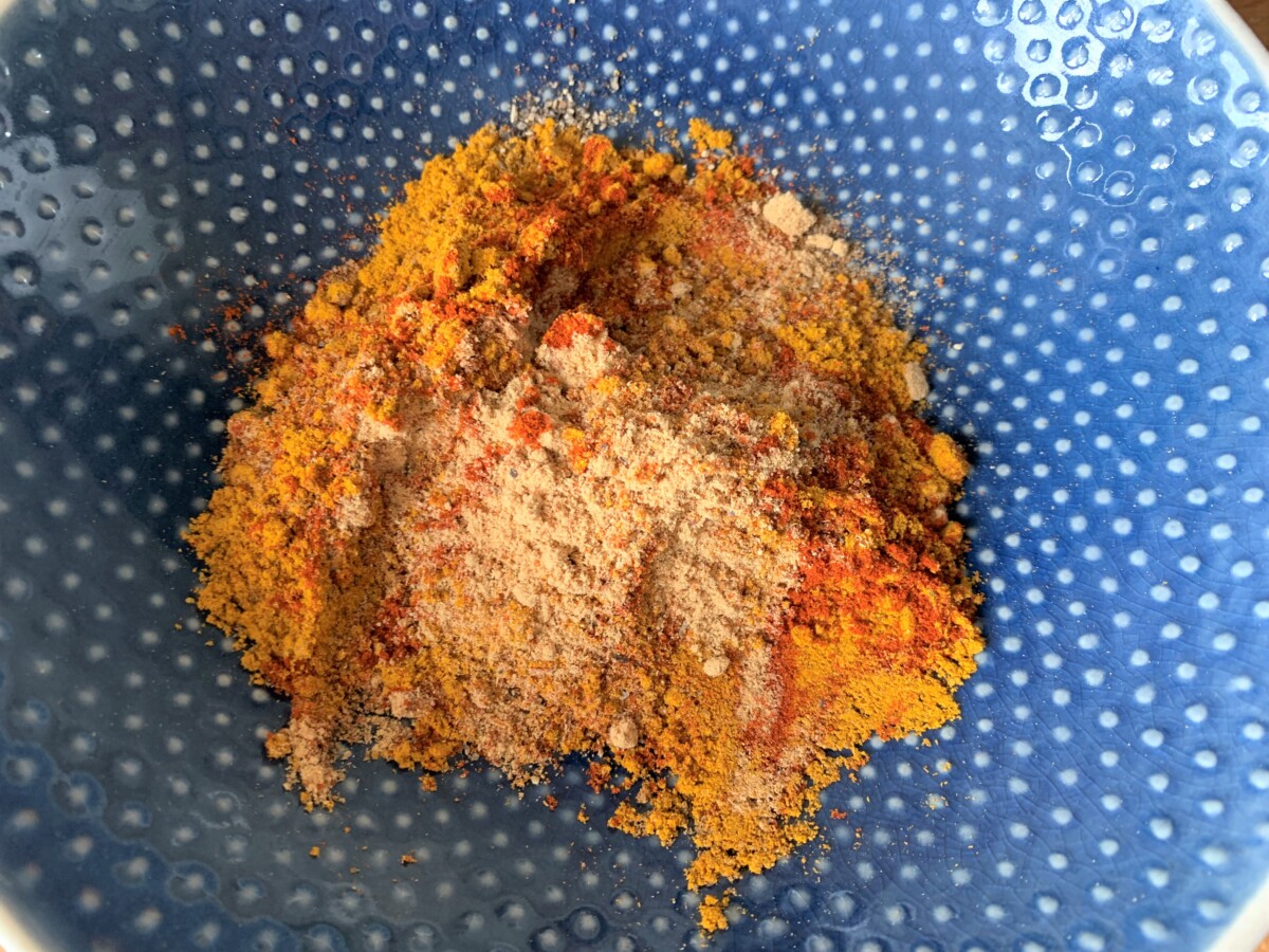Easy Gyro seasoning: Greek gyros spice mix recipe - Munchyesta