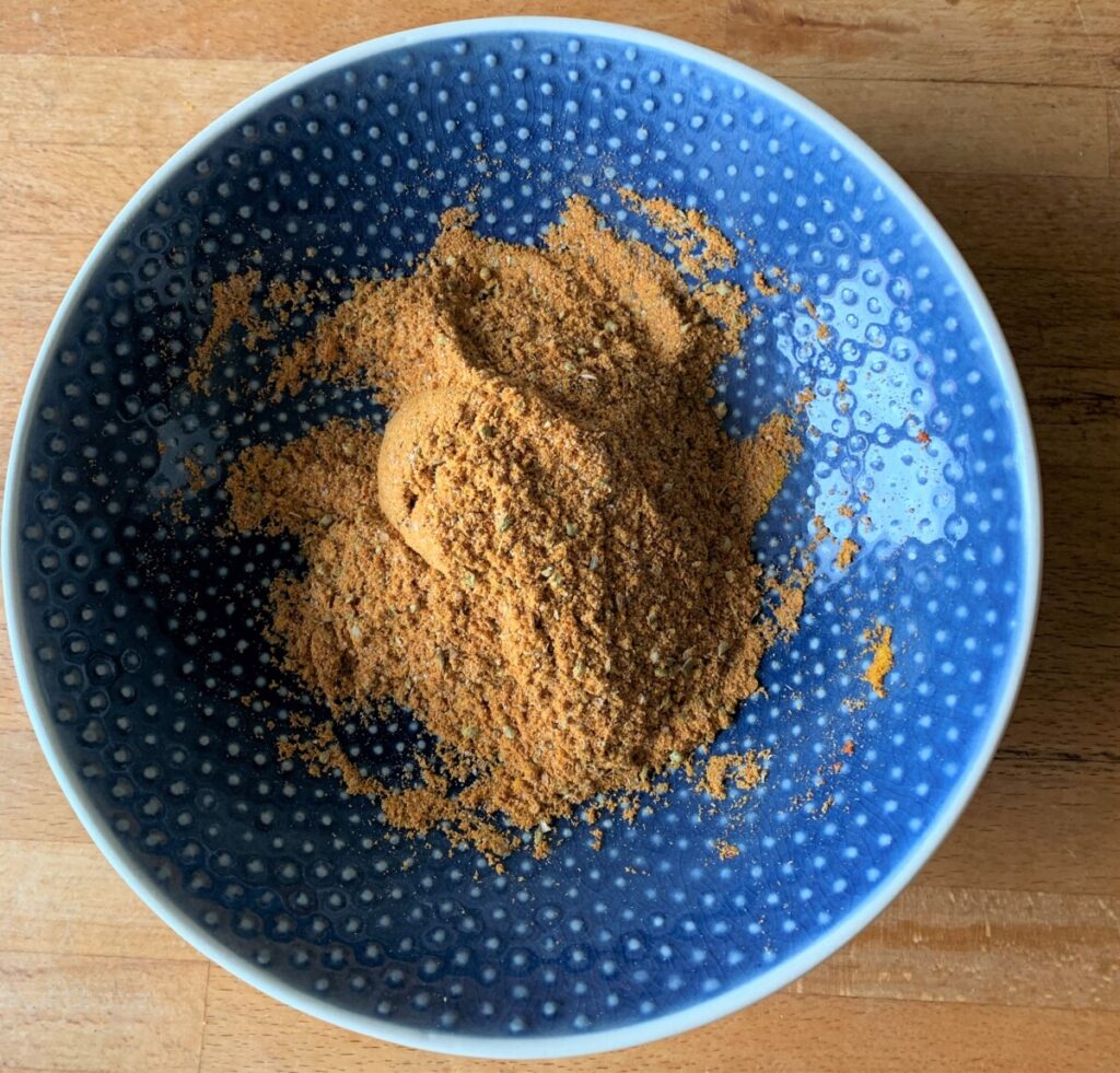 Easy Gyro seasoning: Greek gyros spice mix recipe - Munchyesta