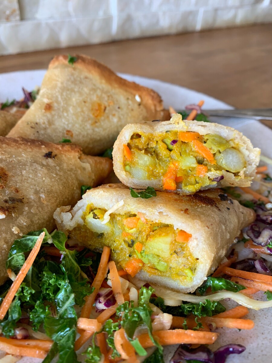 Healthy Low-carb Veggie Samosas - Munchyesta