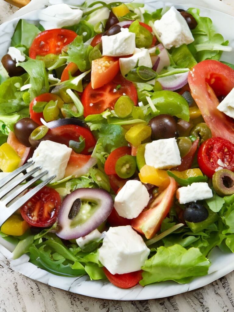 Easy Copycat Panera Greek salad and dressing recipe - Munchyesta