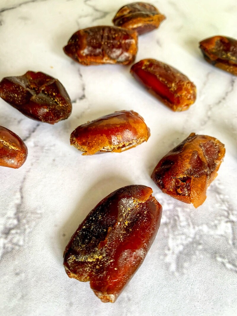 Healthy-ish Vegan Toffee Date Candy Recipe - Munchyesta