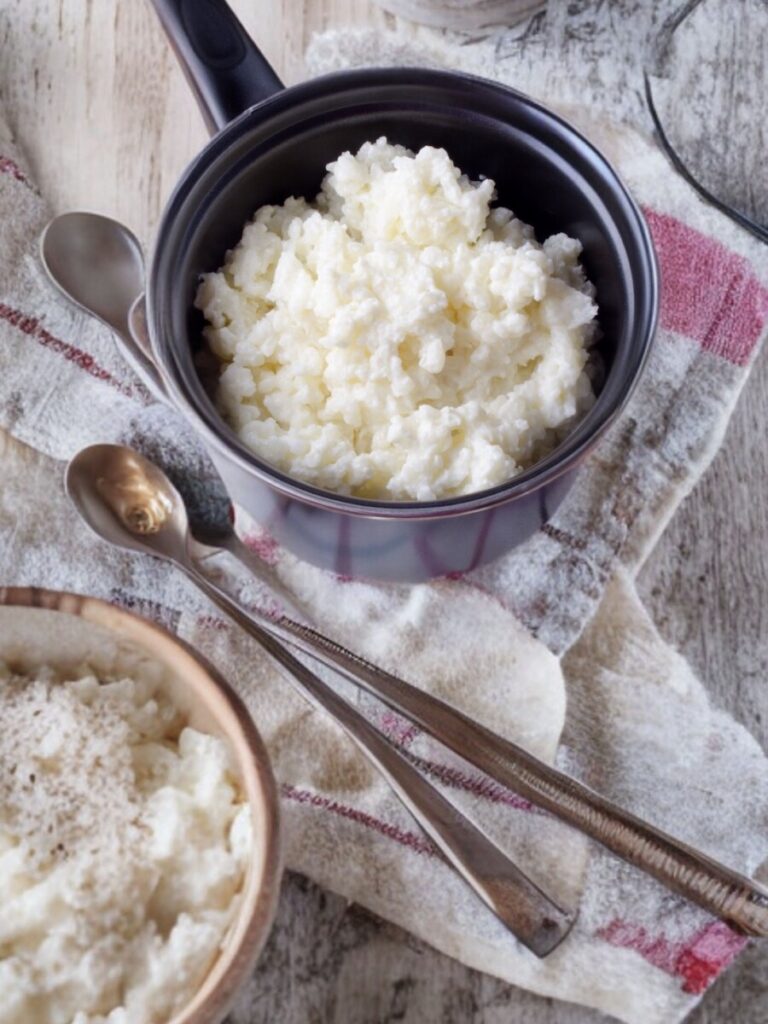 Danish Rice Pudding Christmas Recipe: + vegan version - Munchyesta
