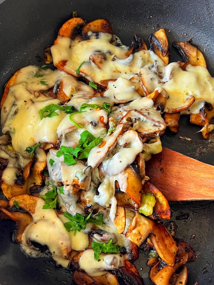 Best Easy Vegetarian Philly Cheese Steak Recipe - Munchyesta