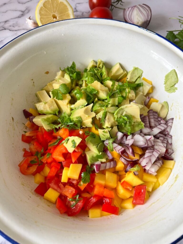Easy avocado salsa vs creamy guacamole recipe guide - Munchyesta