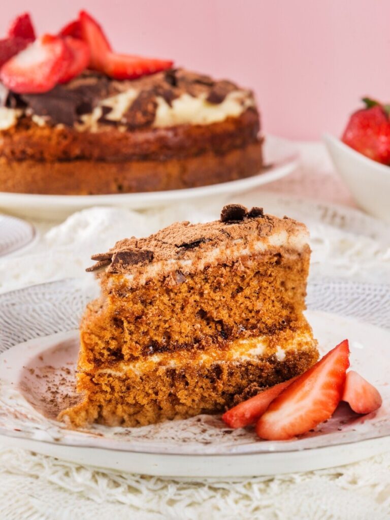 Easy Cappuccino Cake recipe (with gluten free option) - Munchyesta
