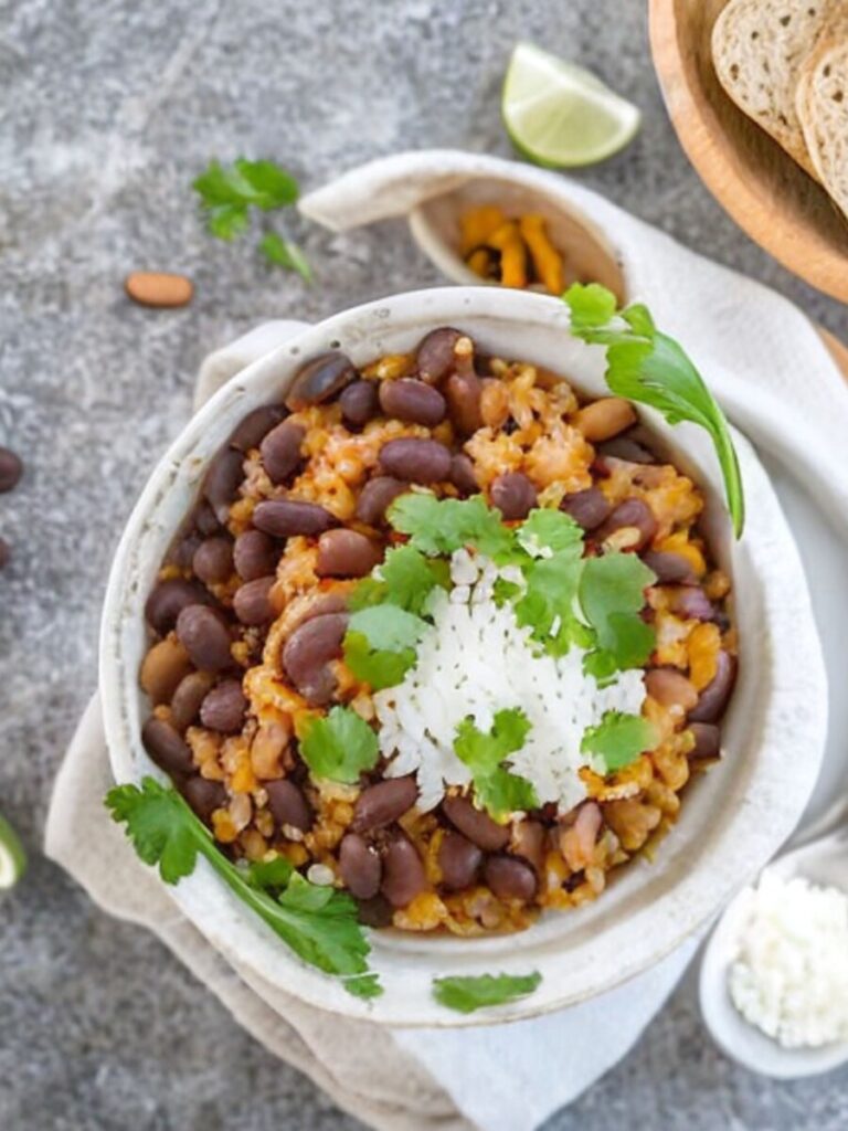 Easy Puerto Rican Rice and Beans recipe - authentic - Munchyesta