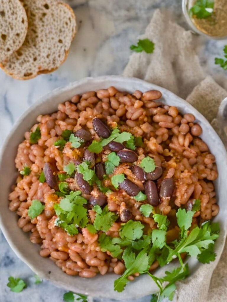 Easy Puerto Rican Rice and Beans recipe - authentic - Munchyesta