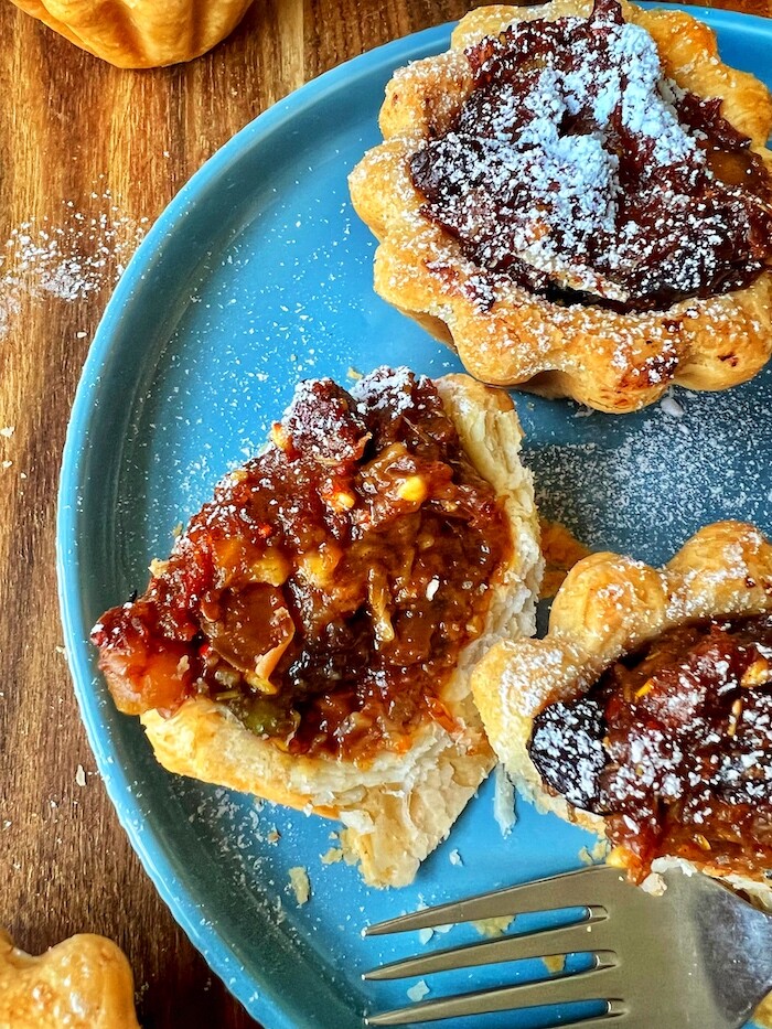 Best Easy Vegan Mince pie recipe (homemade mincemeat) - Munchyesta