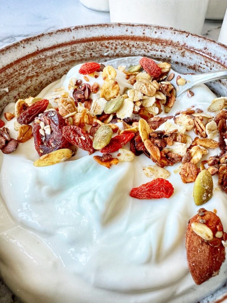 French style yogurt: how to make it and what it is - Munchyesta
