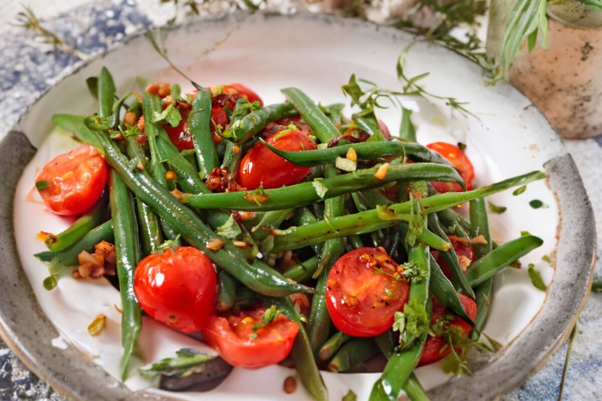 Easy Canned French style Green Beans: best recipe - Munchyesta