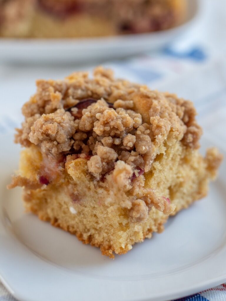Corner Bakery Coffee Cake recipe: cinnamon crumb cake - Munchyesta