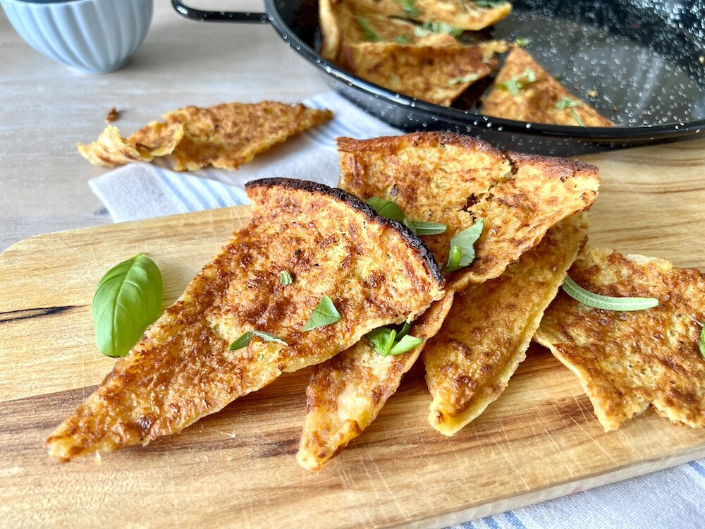 Authentic Socca recipe: gluten free chickpea pancakes - Munchyesta