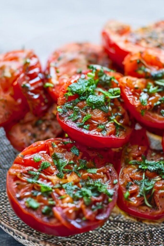 Full Irish fry-up with best Irish breakfast tomatoes - Munchyesta