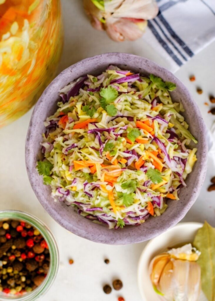 Best Easy Amish Coleslaw recipe (natural vegan slaw) - Munchyesta