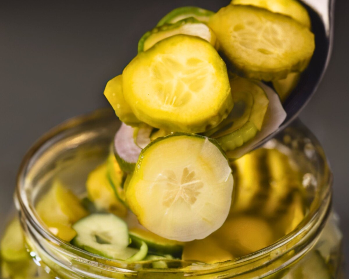 Amish Sweet Pickles: how to make quick pickle recipe - Munchyesta