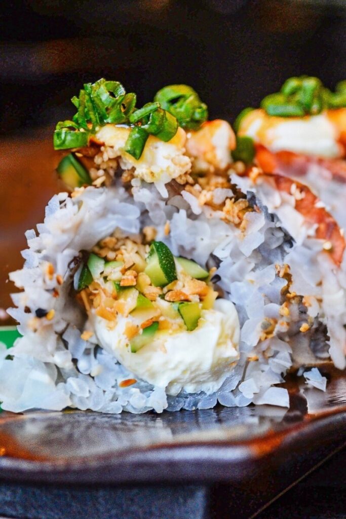 Crunchy Roll Sushi Recipe: vegan California rolls - Munchyesta