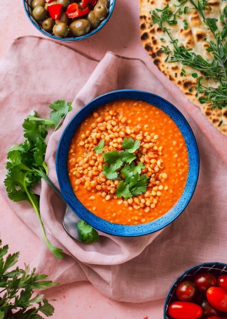 Easy Arabic lentil soup: Lebanese Shorbet Adas Recipe - Munchyesta