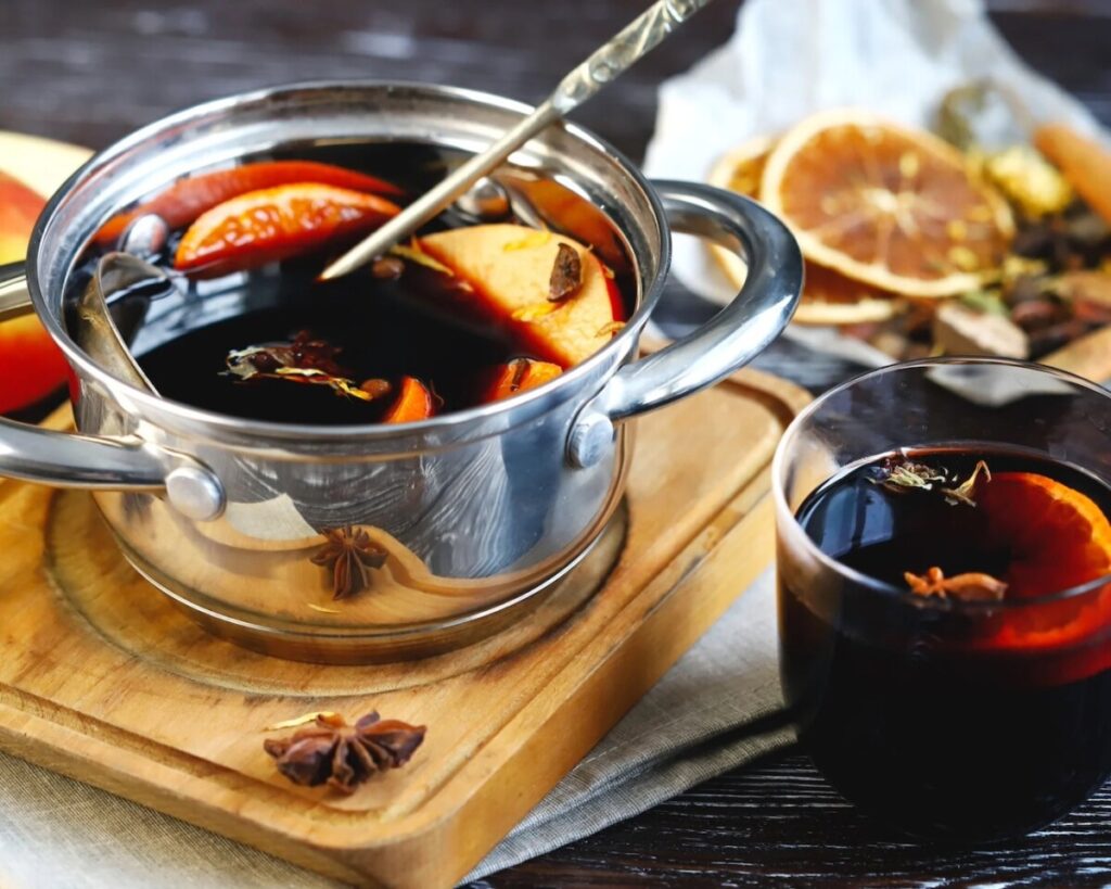 Traditional German Mulled Wine: Oma’s gluhwein recipe - Munchyesta