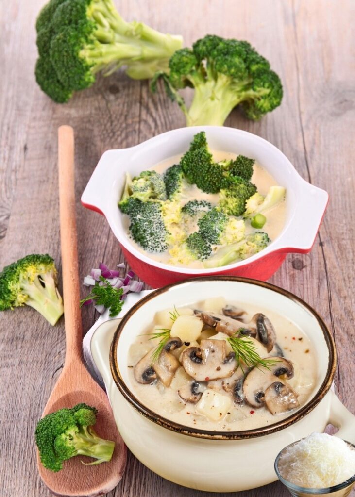 Easy Leftover Broccoli casserole (cream of mushroom) - Munchyesta