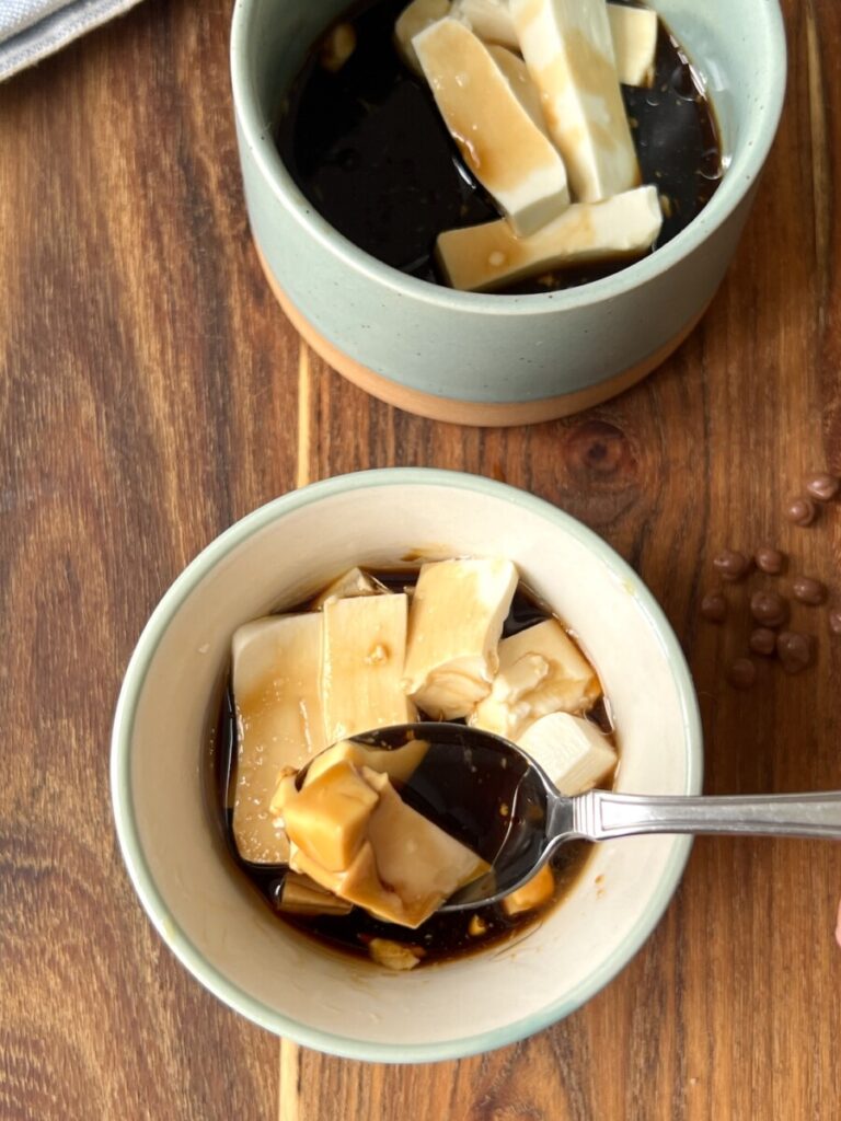 Easy Tofu dessert 豆腐花 | Chinese Silken pudding recipe - Munchyesta