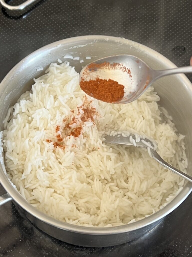 How to cook Steamed Basmati rice recipe + rice cooker - Munchyesta